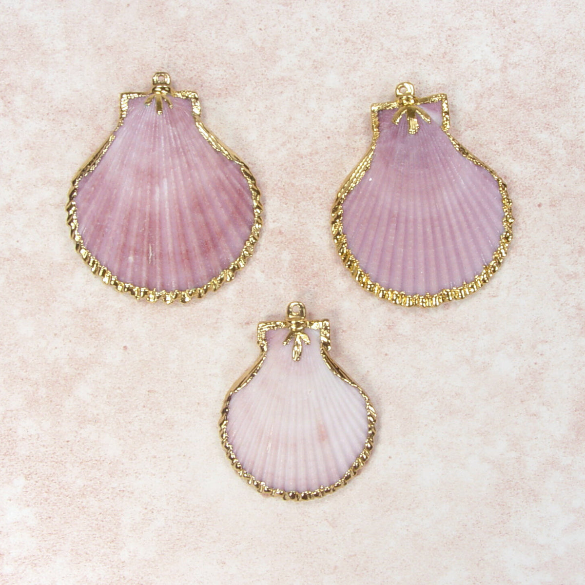 Purple Scallop Shell Pendants (18k gold) | Wholesale Jewelry Findings ...